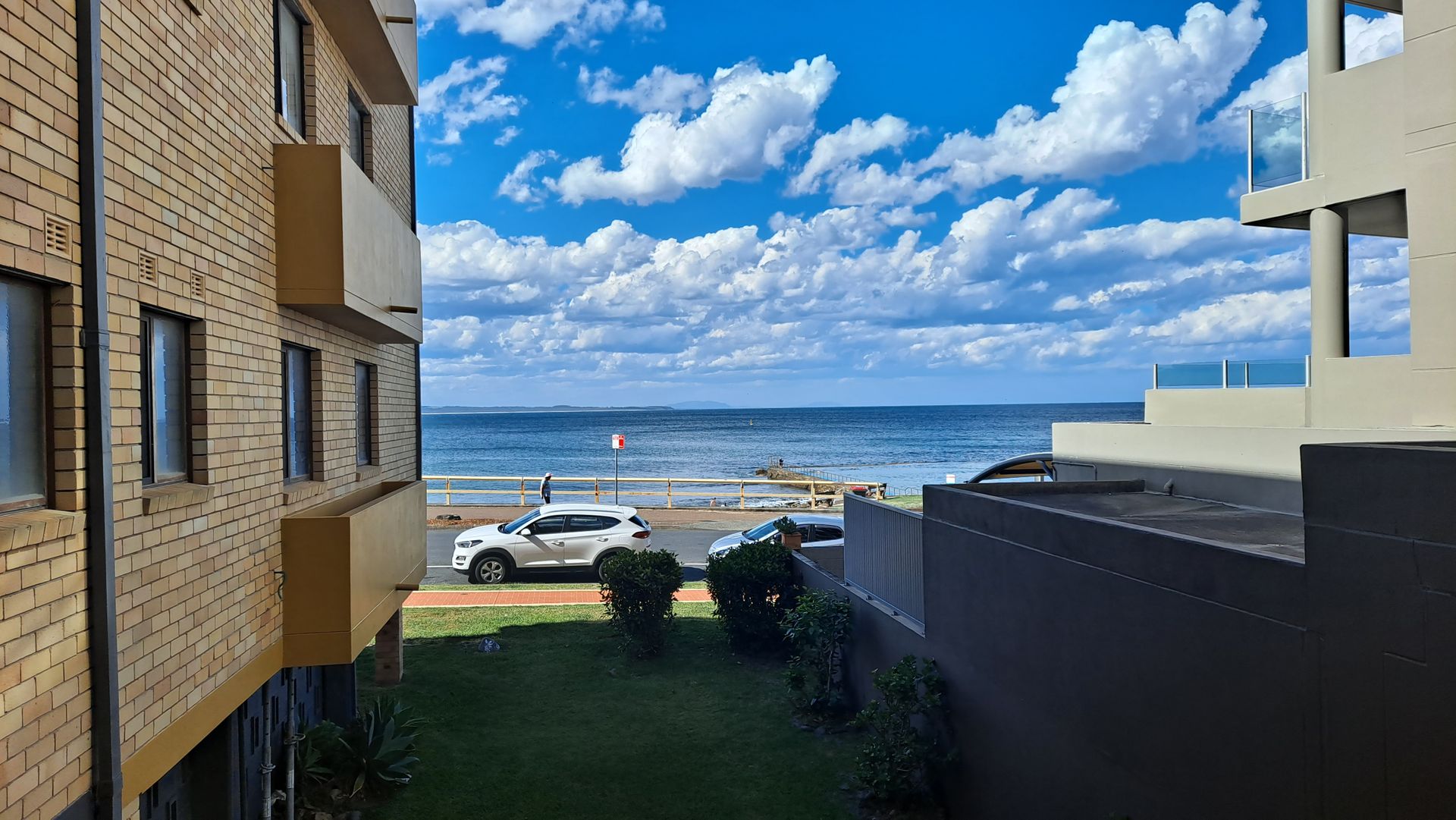 Hibiscus Court 1 - Forster Main Beach! - Forster Holiday Rentals by ...