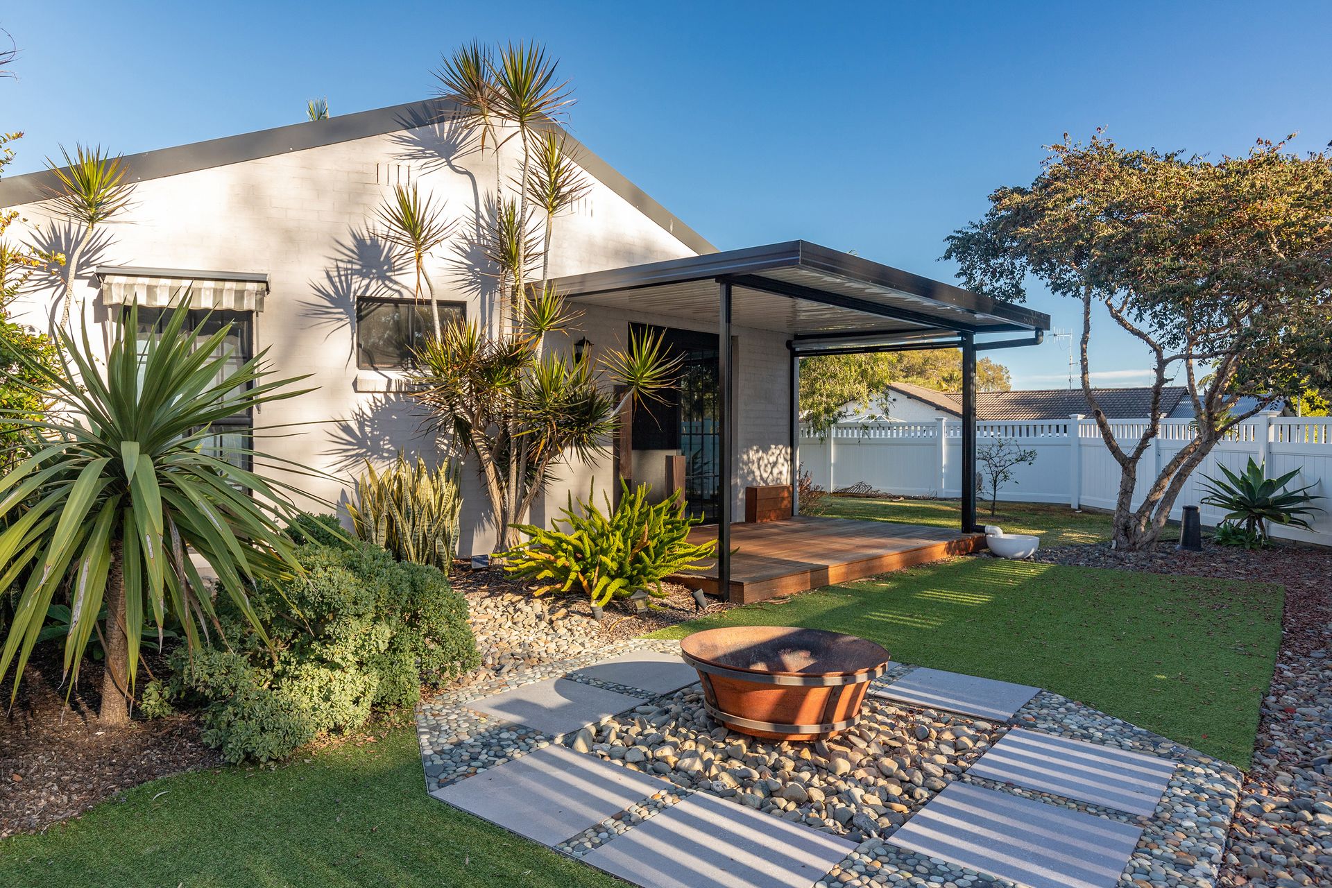 8 Elizabeth Parade - Forster Holiday Rentals by Pacific Coast Holidays