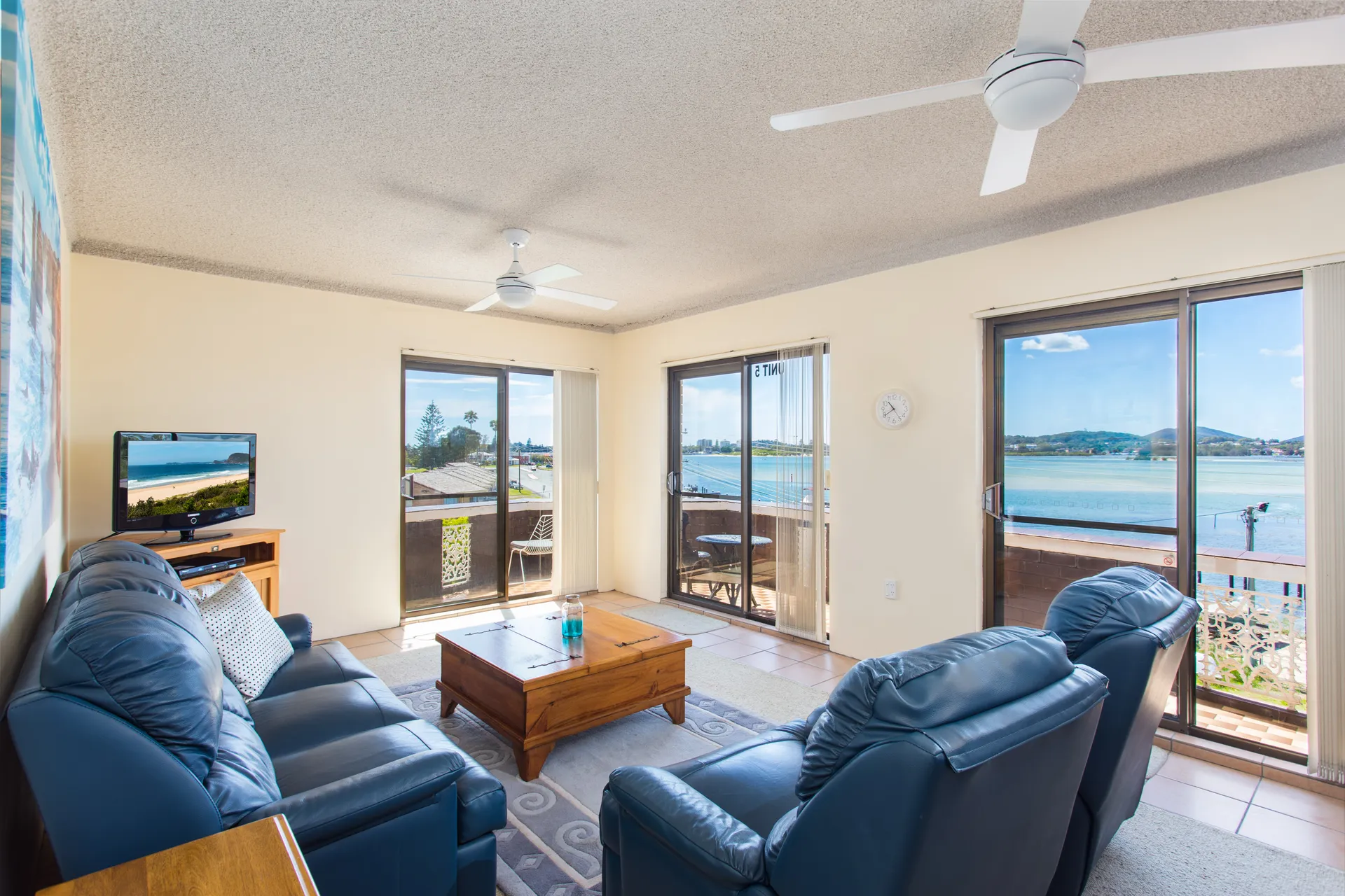 Dolphin Place 05 - Forster Holiday Rentals by Pacific Coast Holidays